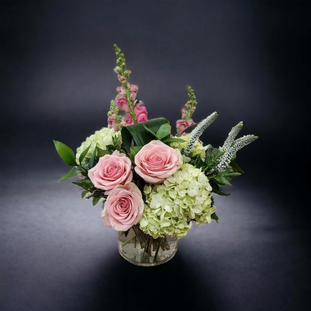 Modern Soft Hued Bouquet | Flowers by Leslie